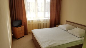 Frisson (Industrialnaya ulitsa No:23Ж), otel  Almetyevsk'ten (Elmet'ten)