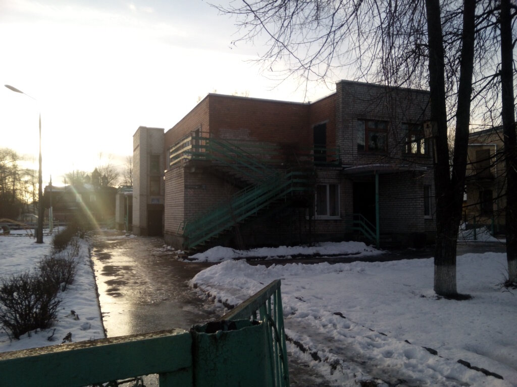 Ortaokul Gbou SKSh № 5 i - II vidov, Pskov, foto