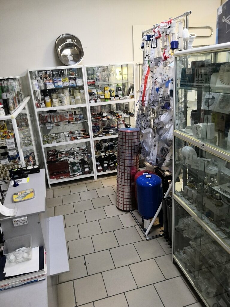 Banyo ve klozet mağazaları Yuny santekhnik, Magnitogorsk, foto