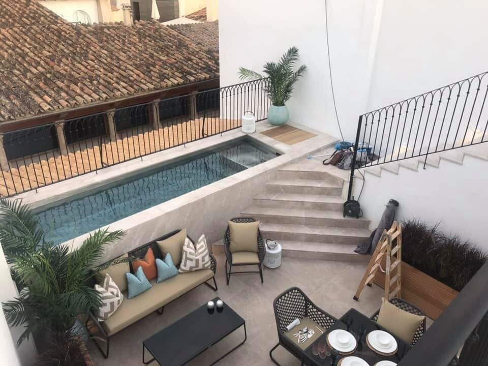 Yeni teknolojiler ve ar-ge merkezleri Construcciones Y Reformas Benítez Navas, Calvià, foto