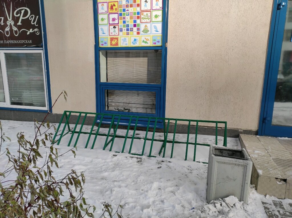 Bisiklet park yerleri Велопарковка, Yekaterinburg, foto