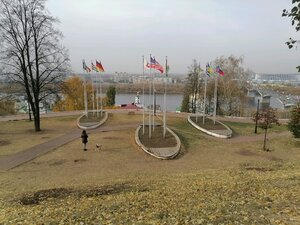 Аллея дружбы (Nizhniy Novgorod, park 800-letiya Nizhnego Novgoroda), anıt, heykel  Nijni Novgorod'dan