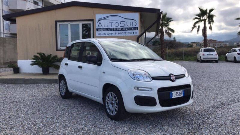Pazarlar ve çarşılar AutoSud, Sicilya, foto