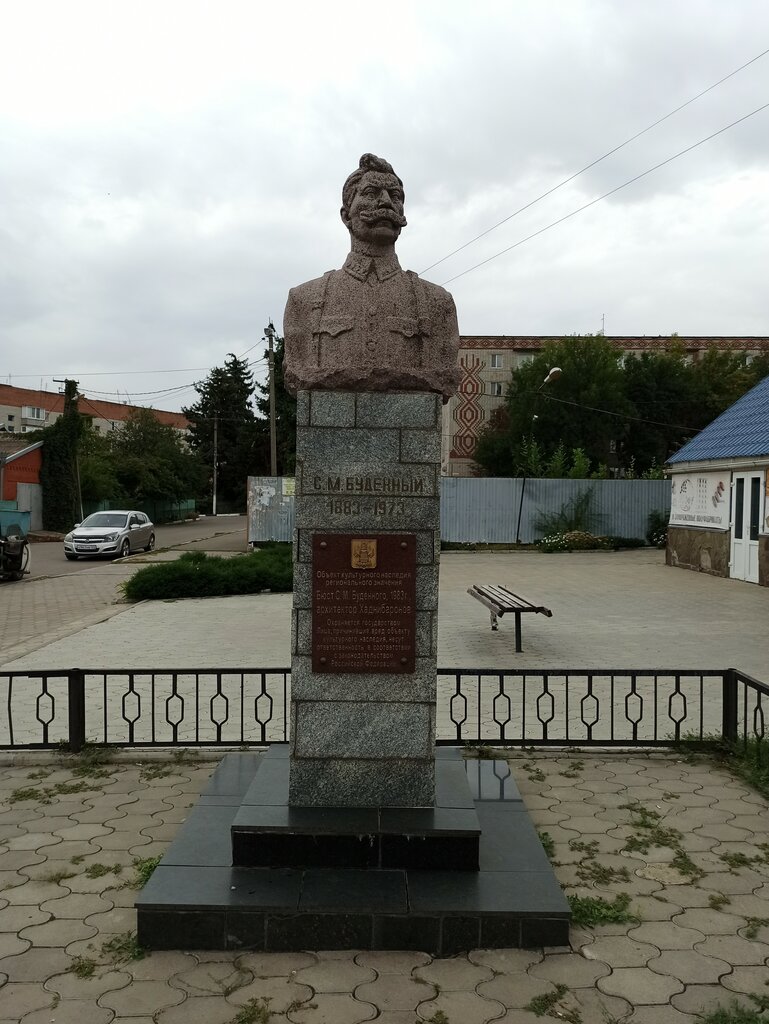 Anıt, heykel С.М. Будённый, Krasnodarski krayı, foto