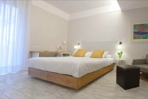 Best Season (Via Pellicano No:23, Reggio di Calabria), otel  ReggioCalabria'dan