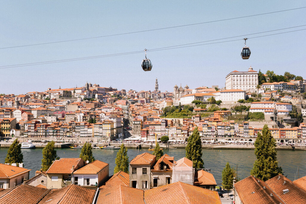Hızlı ulaşım istasyonu High-speed urban transport station, Porto, foto