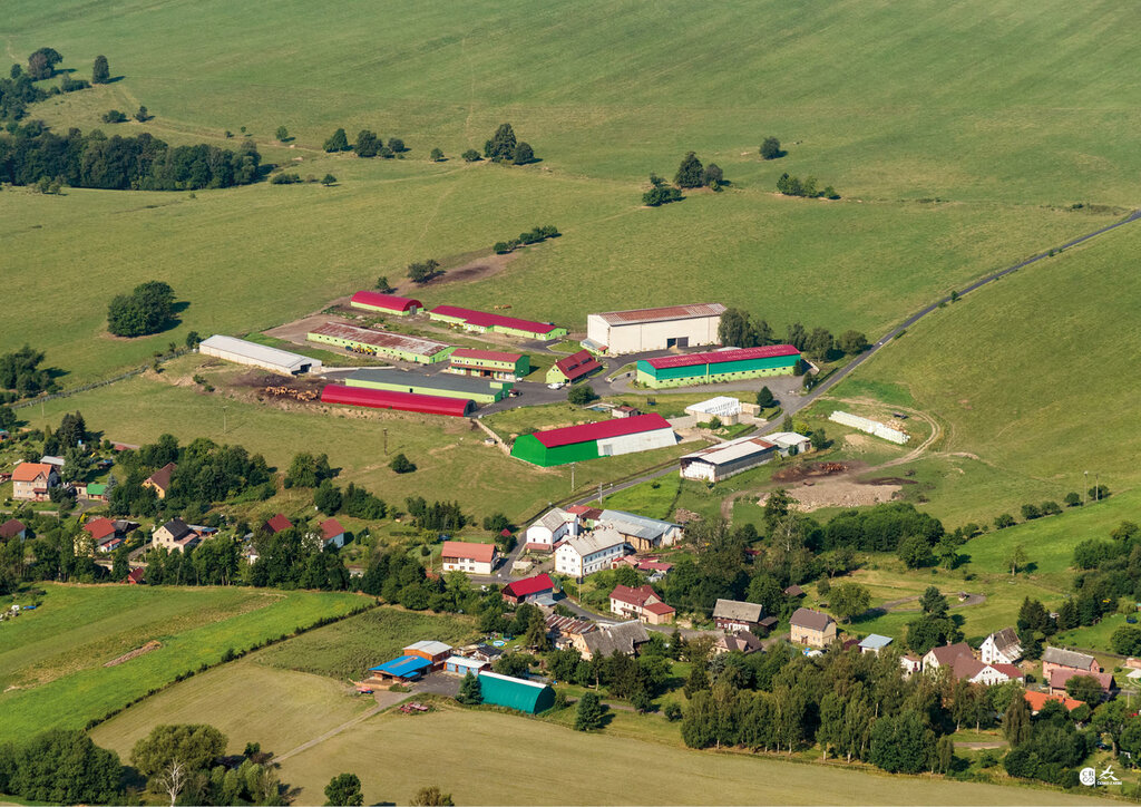Devlet kurumları ve bakanlıklar Dobrná - obecní úřad, Usti nad Labem Bölgesi, foto