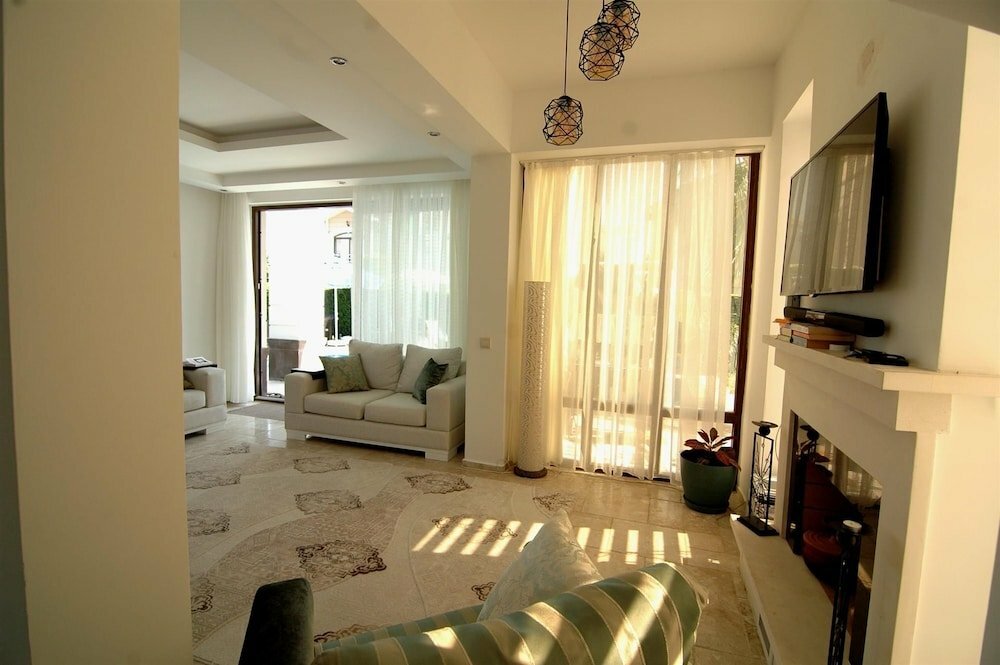 Kısa süreli konaklama Belek Lgt Villa 1 by Belek Rental, Serik, foto