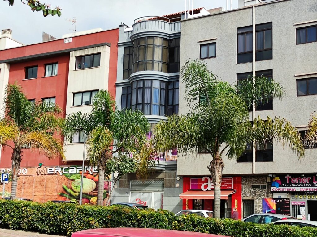 Yeni teknolojiler ve ar-ge merkezleri Obras y Reformas Urbanas Jenuvi, Kanarya Adaları, foto