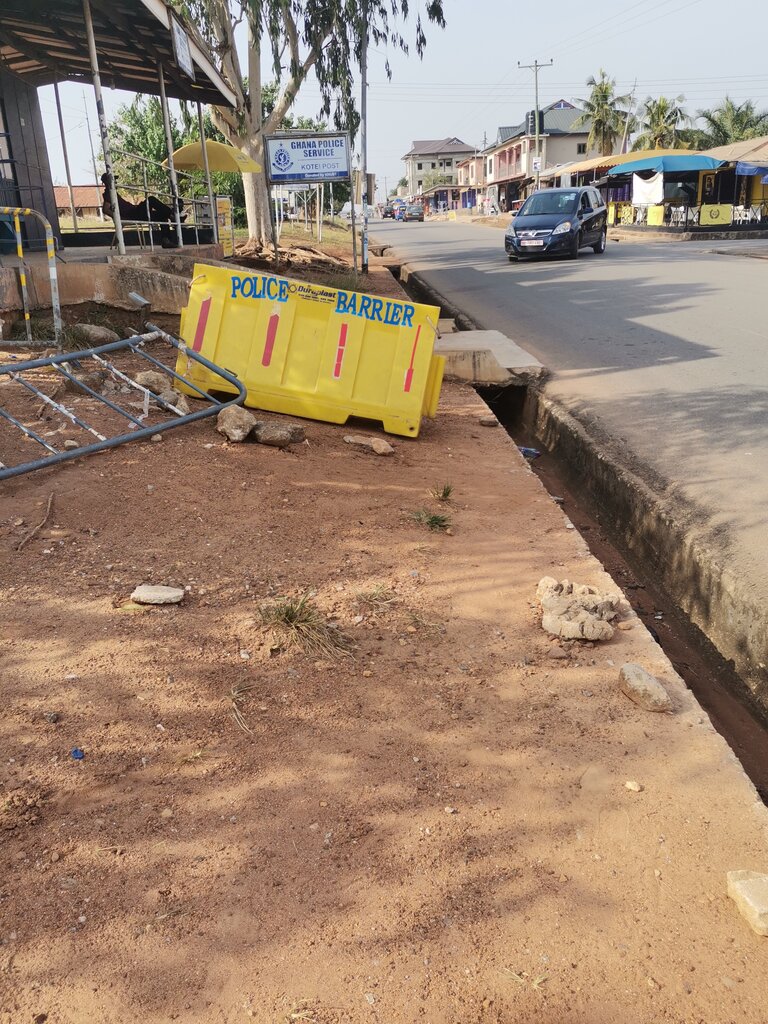 Polis merkezleri Ghana Police Service, Kotei Post, Kumasi, foto