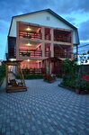 Luck (улица Коронелли No:4, село Береговое), otel  Kırım Cumhuriyeti'nden