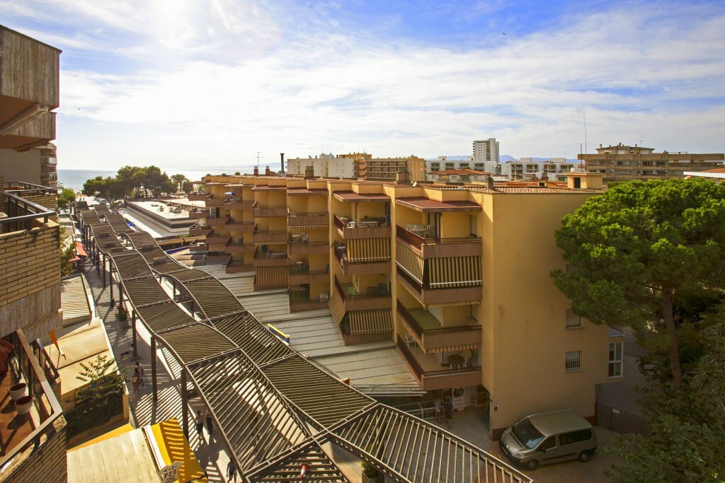 Otel Iris Bahia Dorada Apartments , Katalonya, foto