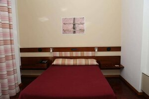 Hotel Veleiro (Rua Sacadura Cabral No:19), otel  Sines'ten
