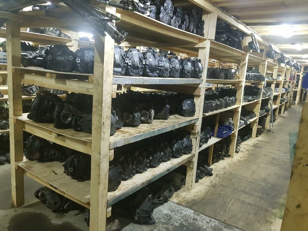 Çıkma yedek parça Expertvin, Moskova, foto