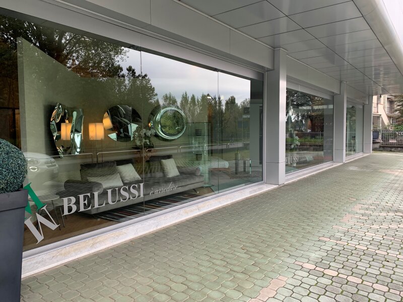 Mobilya mağazaları Mm Belussi Arredare, Lombardiya, foto