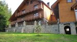 Otel Karpatskaya villa (вулиця Космонавтів No:124Б), otel  Yaremcha'dan