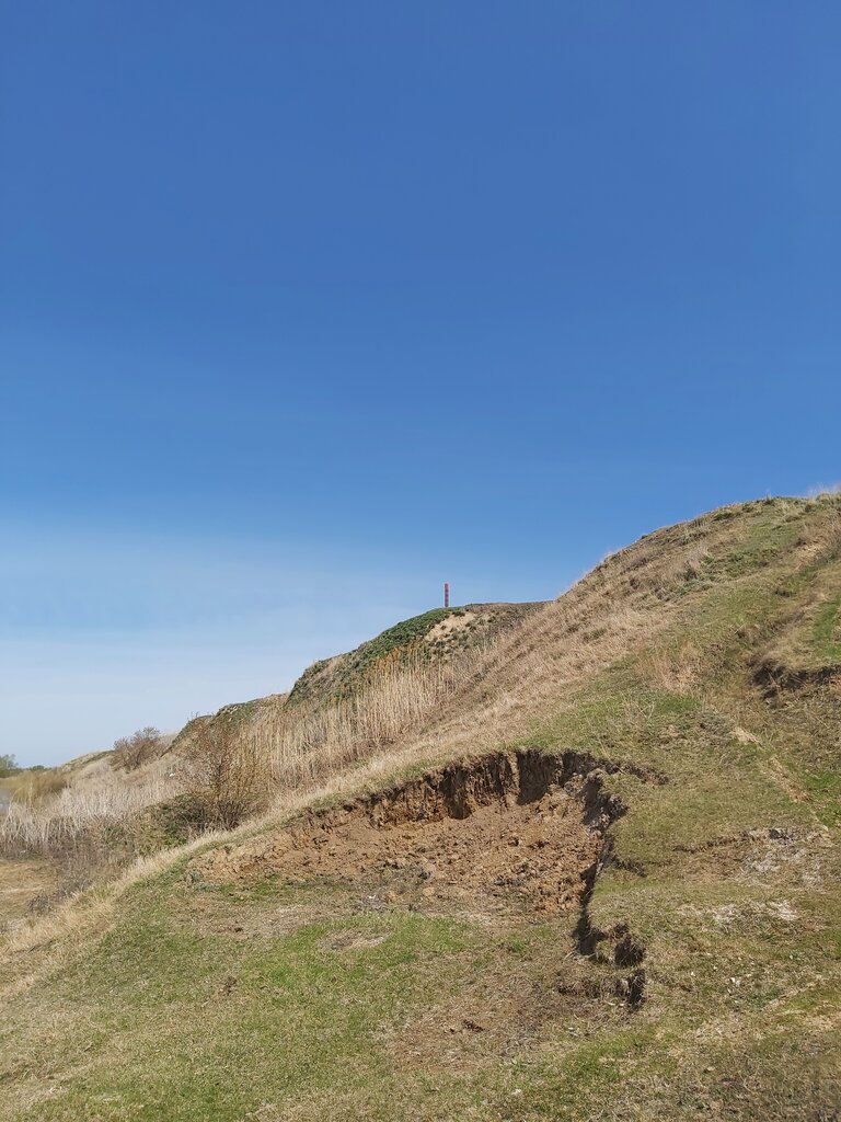 Turistik yerler Пограничный столб, Altayski krayı, foto