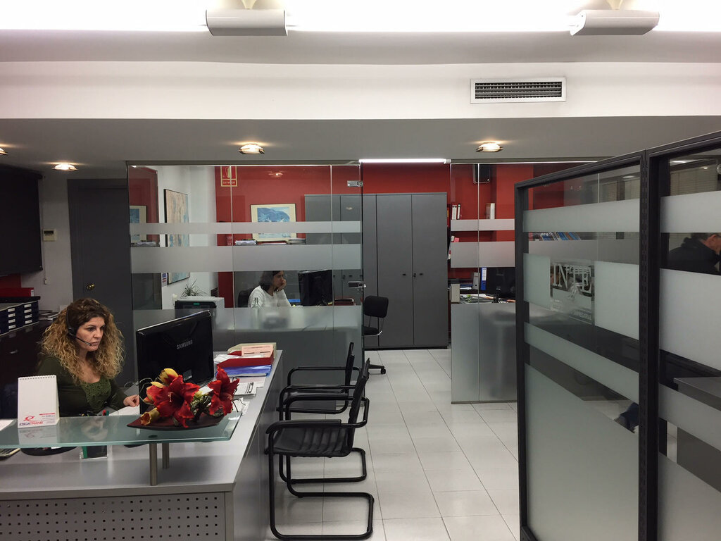 Mali müşavir Integral 4 Slp, Katalonya, foto