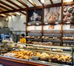 Panificio Assunto (Via Nicola Nicolini No:34, Naples), ekmek fırını  Napoli'den