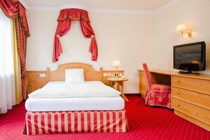 Hotel Jenbacherhof (Burgenland, Oberpullendorf, Postgasse, 22), otel  Tirol'den