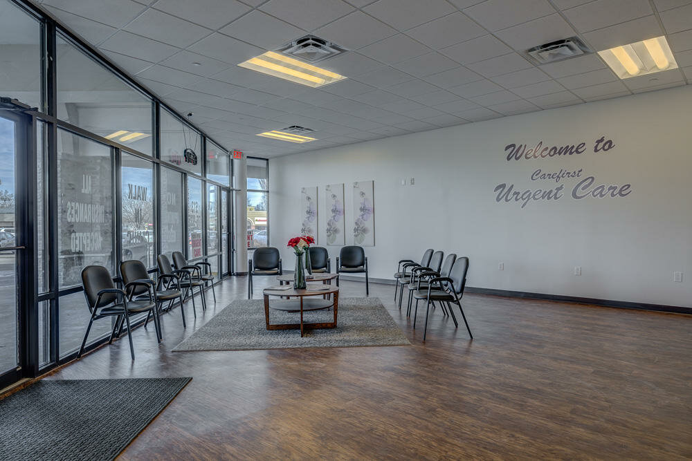 Özel muayenehaneler CareFirst Urgent Care - Hyde Park, Cincinnati, foto