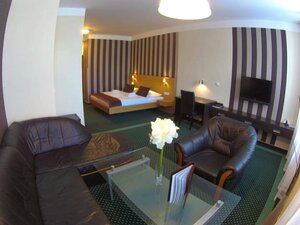 Hotel Vacek Pod V? Ží (Královéhradecký kraj, Hradec Kralove), otel  Hradec Kralove'den