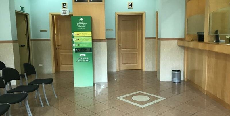 Tıbbi laboratuvarlar Centro Medico San Lorenzo, Lombardiya, foto