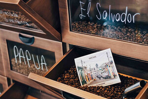 Komsu Kahve (Alsancak Mah., 1447. Sok., No:8, Konak, İzmir), kafe  İzmir'den