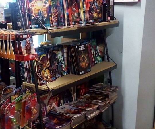Pazarlar ve çarşılar Fumetteria L'Idea Che Ti Manca - Fumetti e Gadget, Lombardiya, foto