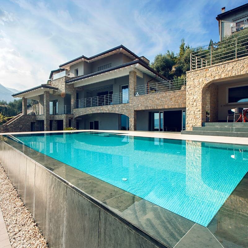 Yüzme havuzları Soldi Piscine, Lombardiya, foto