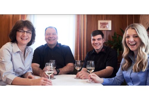 Bar Weingut & Weinstube Mai, Baden‑Wurttemberg, foto