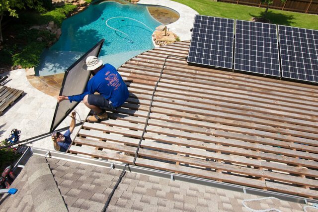 Elektroteknik ürün ve ekipman firmaları Eagle Solar Power, Texas, foto
