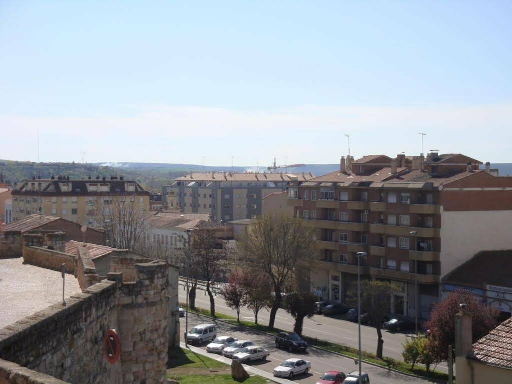 Otel Apartamentos la Muralla, Zamora, foto