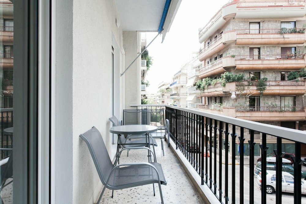 Otel Upstreet Charming & Comfy 2bd Apt-Acropolis, Atina, foto