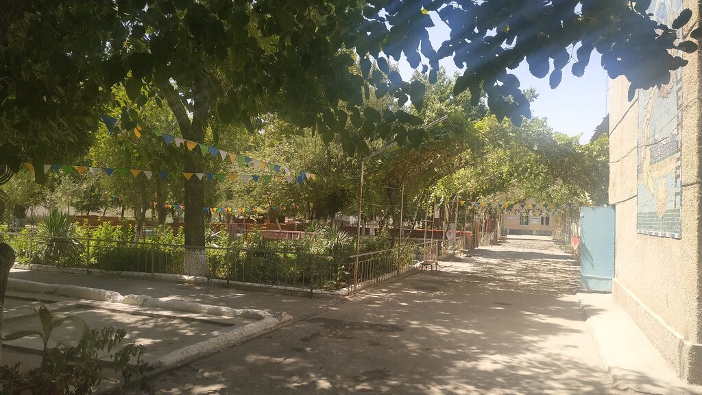 Anaokulları Kindergarten, Karşı, foto