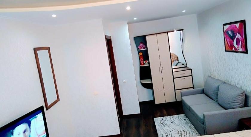 Kısa süreli konaklama Apartment on Staroobriadnytska 3, Herson, foto