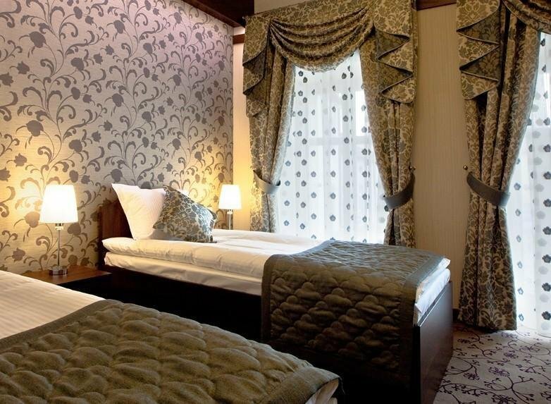 Otel Platan, Chrzanow, foto