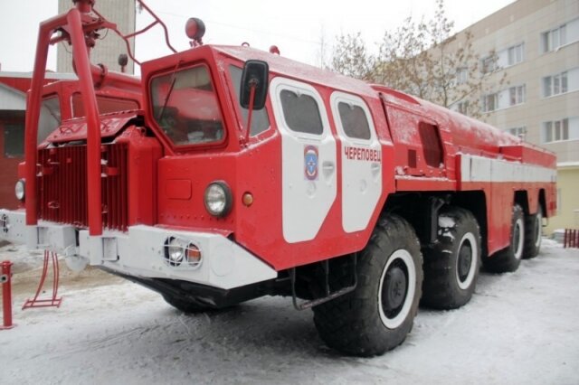 Anıt, heykel Пожарным, погибшим при исполнении профессионального долга, Cherepovets, foto