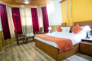 Hotel Shobla Royale (State of Himachal Pradesh, Kullu), otel  Kullu'dan