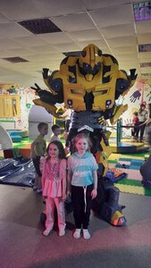 Bee (Yurga, ulitsa Isaychenko, 3), cafe  Yurga'dan
