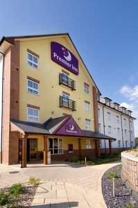 Premier Inn Llanelli Central East hotel (Wales, Carmarthenshire), otel  Galler'den