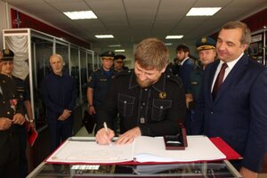 Комната воинской и трудовой славы (prospekt Kultury No:2, Grozny), müzeler ve sanat galerileri  Grozni'den