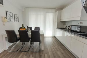 Apartments Zenta (Split-Dalmatia County, Split), otel  Split'ten