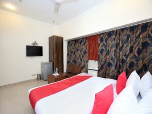Oyo 1950 Hotel Supreme (Union Territory of Chandigarh, Chandigarh, Madhya Marg), otel  Çhandigarh'tan