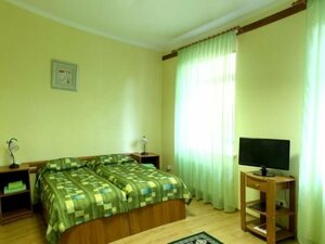 Juras Brize (Vasarnīcu iela No:35A), otel  Ventspils'ten