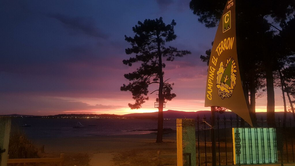 Otel Camping El Terrón, Galisya, foto