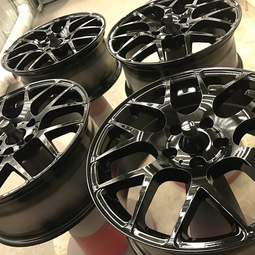 Jant ve lastikçiler Budiski.ru, Saint‑Petersburg, foto