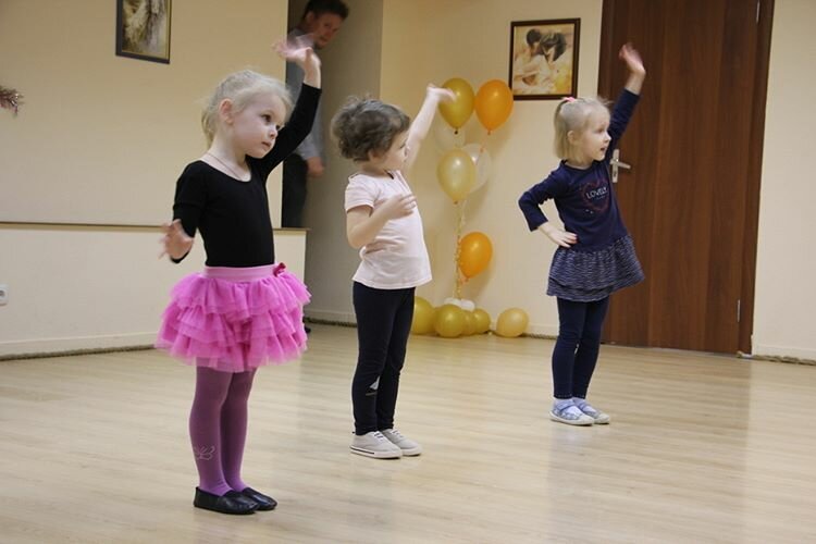 Dans okulları Tantsevalnaya masterskaya, Moskova, foto