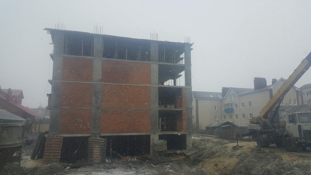 Konut blokları Yantarny Dom, Ulyanovsk, foto