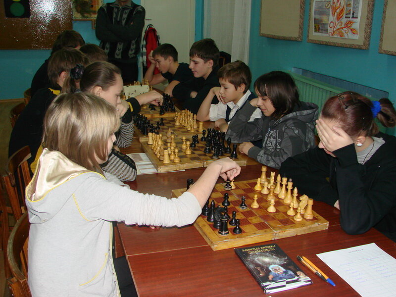 Ortaokul Botov Education Center, Vologodskaya oblastı, foto